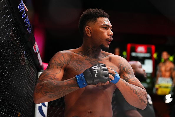UFC Fight Night Parlay Picks: Saturday May, 17 | Odds Shark
