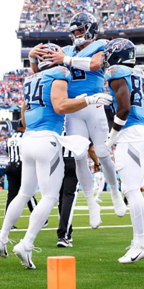 NFL - Tennessee Titans vs Miami Dolphins Odds - Monday September 30 2024
