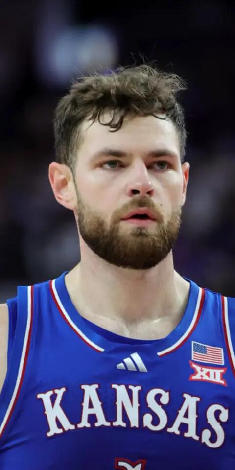 Kansas vs Cincinnati Odds & Picks: Jayhawks Just Better All-Around ...